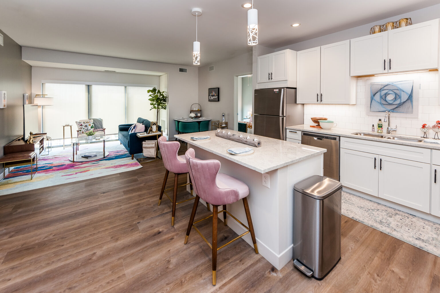 121 Larchmere | First Interstate Properties