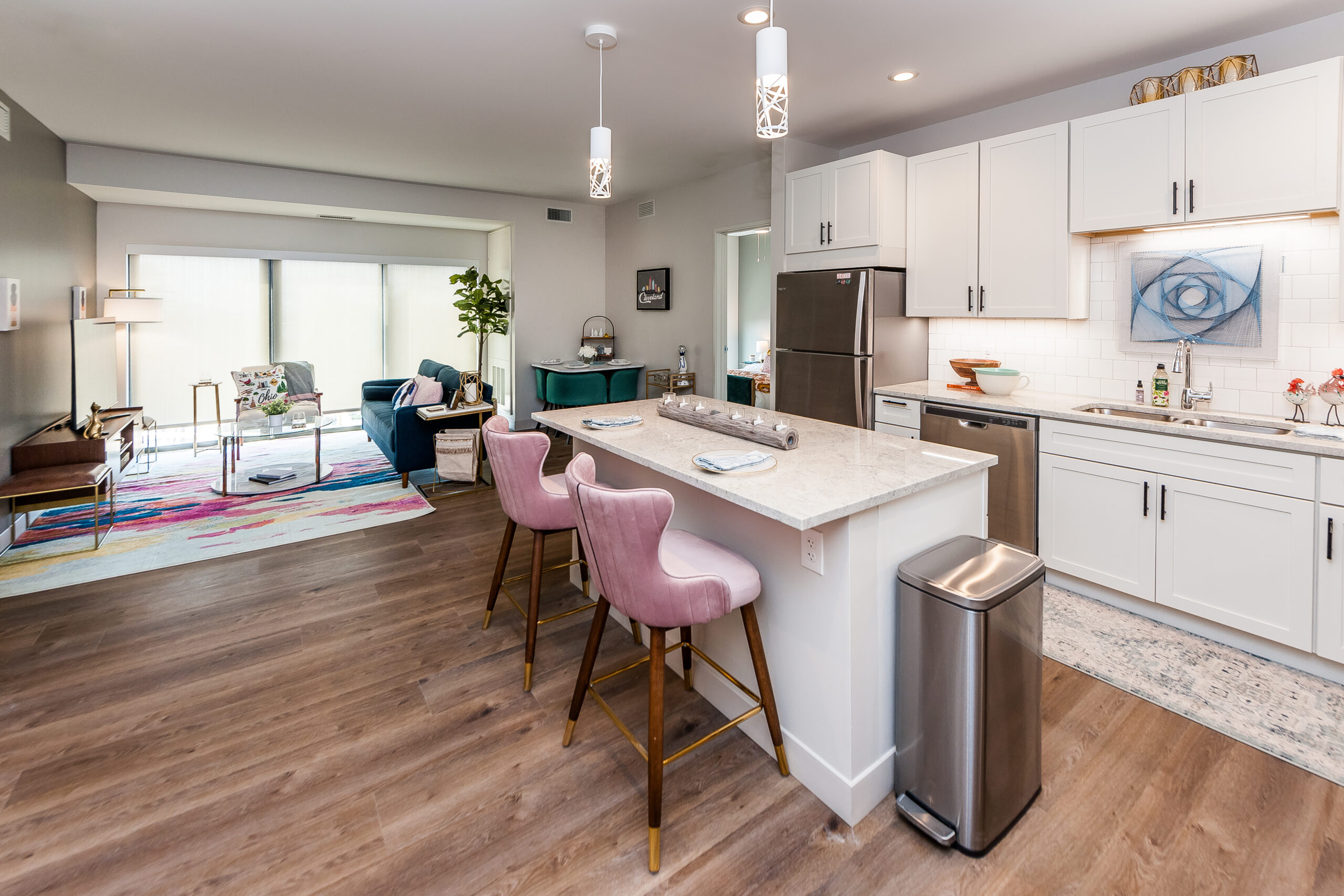 121 Larchmere | First Interstate Properties