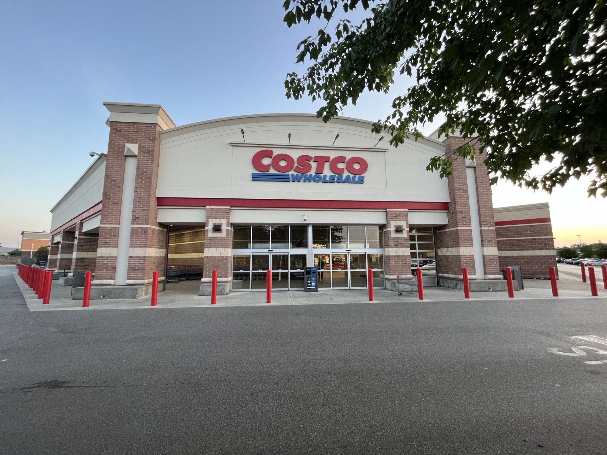 Avon Commons | First Interstate Properties